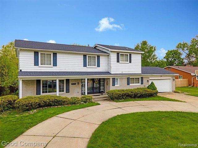 25366 Wykeshire Rd, Farmington Hills, MI 48336