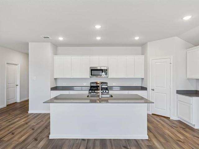 2536 Canadian Way