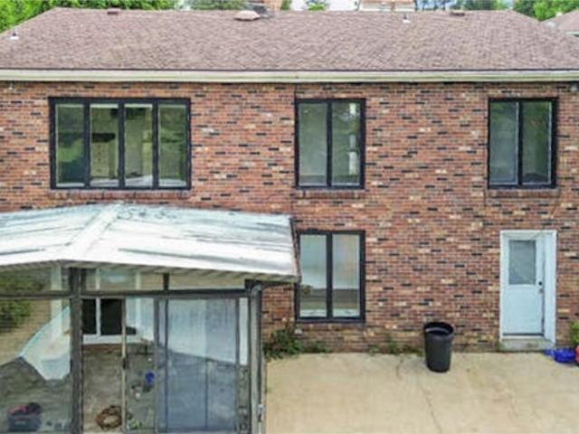 2536 Chestnut Street