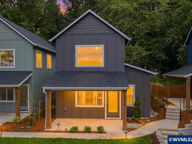 2536 Gilbert St SE, Salem, OR 97302