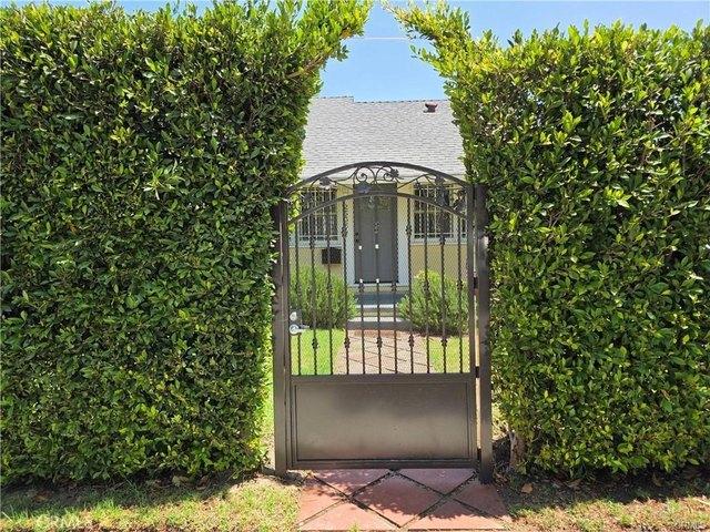 2536 Westwood Blvd, Los Angeles, CA 90064