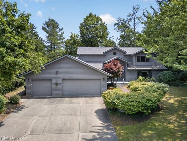 25370 Letchworth Rd, Beachwood, OH 44122
