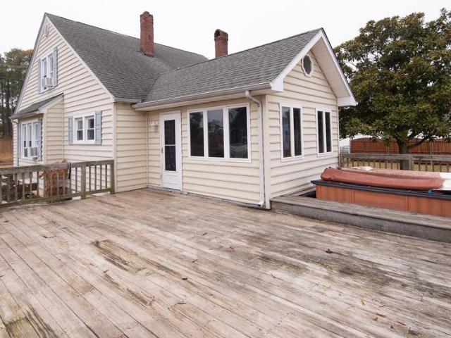 2537 Old House Point Road