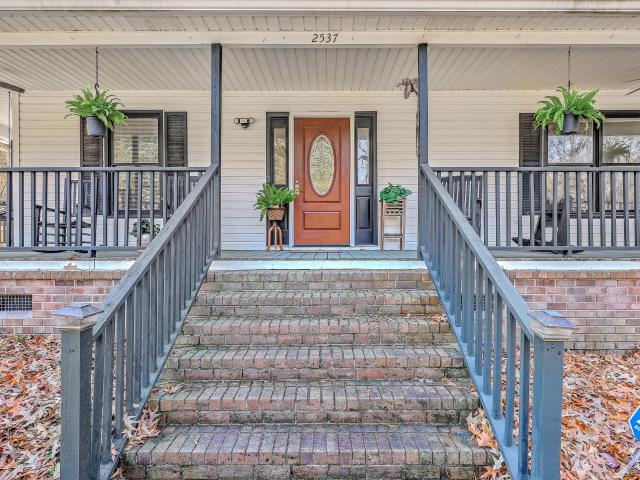 2537 Etiwan Avenue