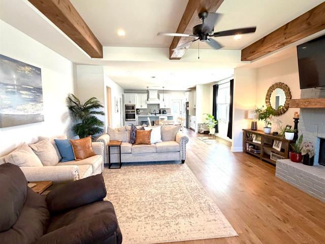 2537 Kara Lane