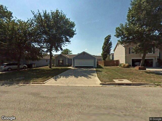 2537 Stowe Dr, Lawrence, KS 66049