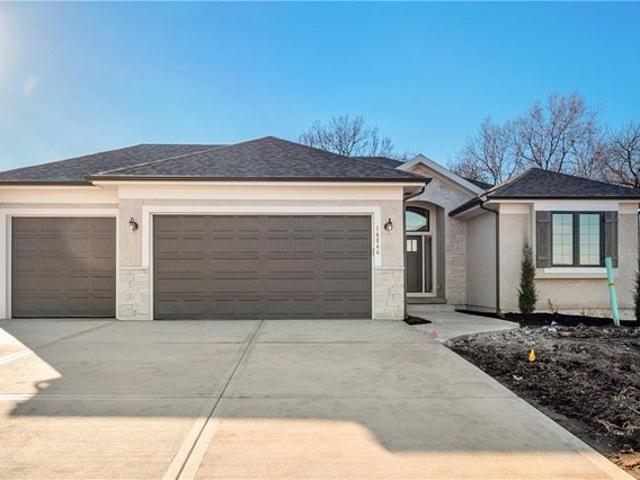 25381 W 149th Ter, Olathe, KS 66061