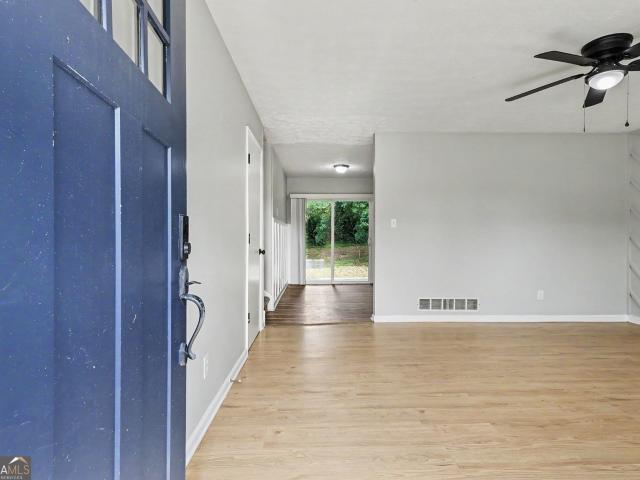 2538 Burton Circle