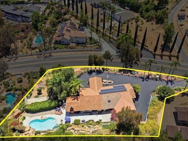 2538 Dehesa Rd, El Cajon, CA 92019