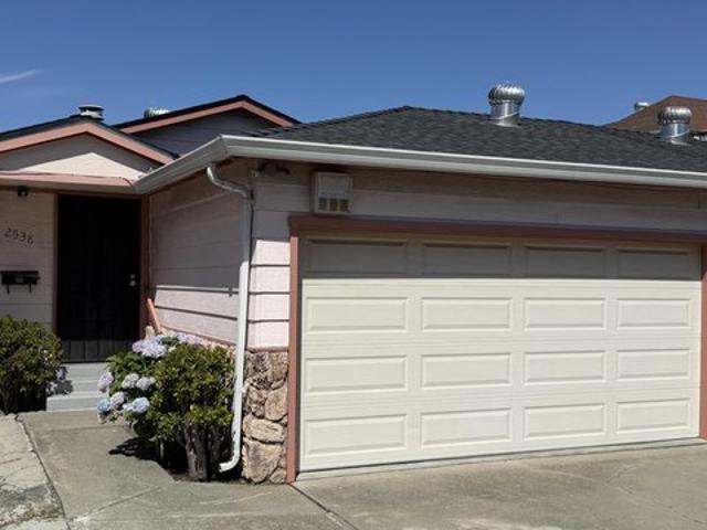 2538 E 16th St, Oakland, CA 94601