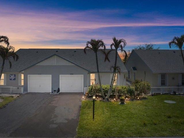 2538 SE Tropical East Cir, Port Saint Lucie, FL 34952