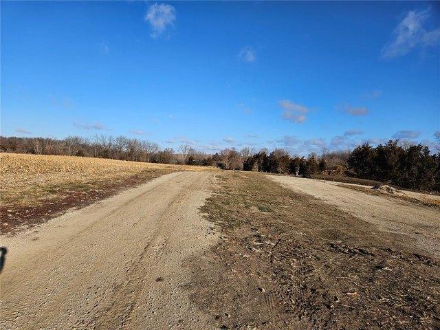 2538 th St NW, Swisher, IA 52338