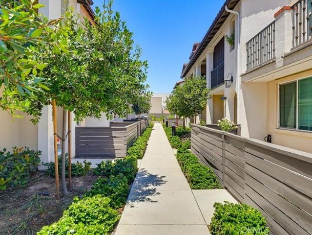 2538 Valentina Way Apt 5, Commerce, CA 90040