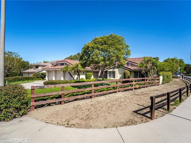 25391 Stageline Dr, Laguna Hills, CA 92653 | MLS #OC26078 | Compass