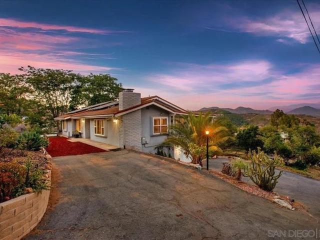 2539 Wilt Rd, Fallbrook, CA 92028