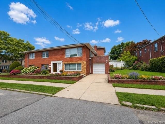 2539 Woodhull Ave, Bronx, NY 10469