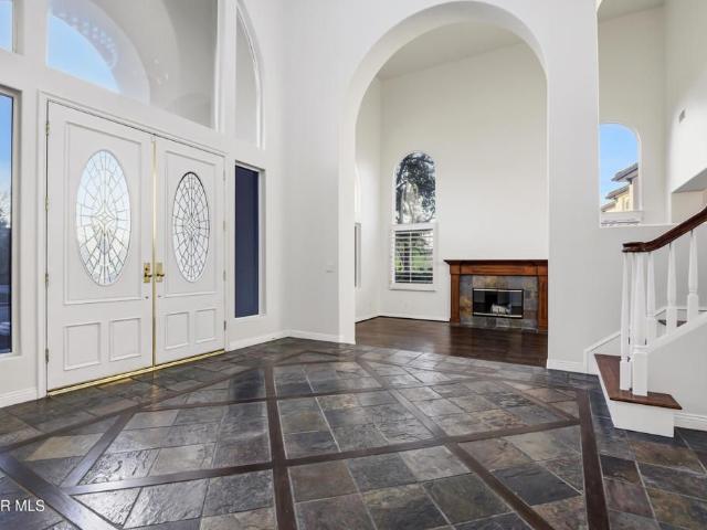 25301 Prado De Los Arboles, Calabasas, CA