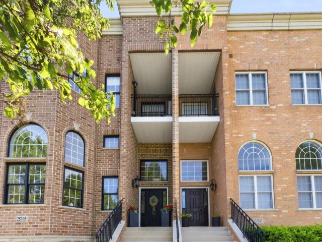 25305 W St Elizabeth Drive