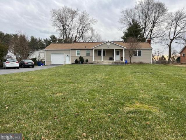 25305 Oak Dr, Damascus, MD 20872