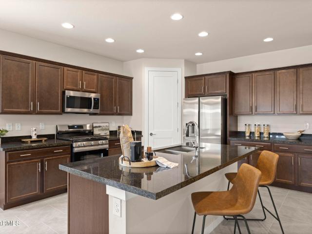 2530 N PONY Lane