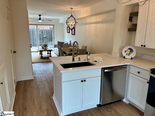 2530 E North St, Unit 9J, Greenville, SC 29615 | MLS #1589 | Compass