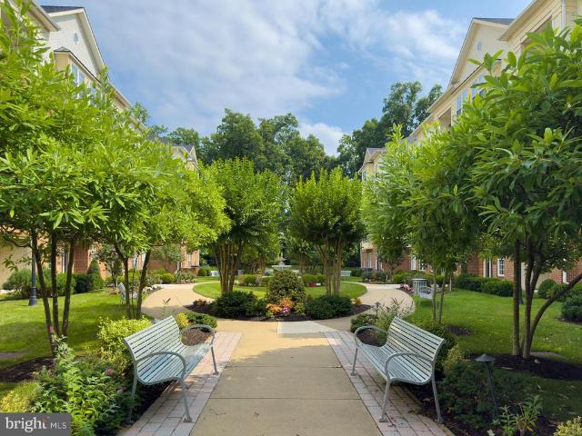 2530 Kensington Gardens # 201