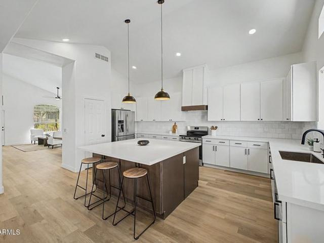 2530 W Allens Peak Dr, San Tan Valley, AZ 85144