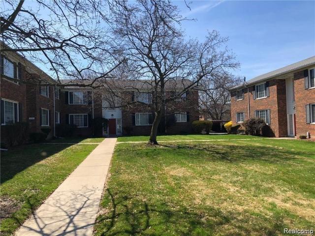 25319 Shiawassee Circle # 102