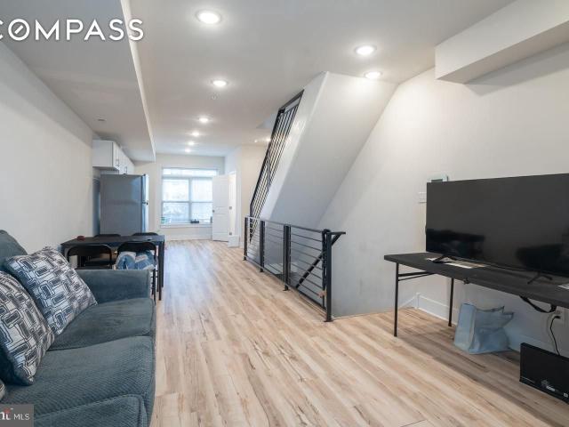 2531 N Mascher St, Philadelphia, PA