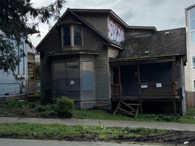 2531 Gilman Drive W
