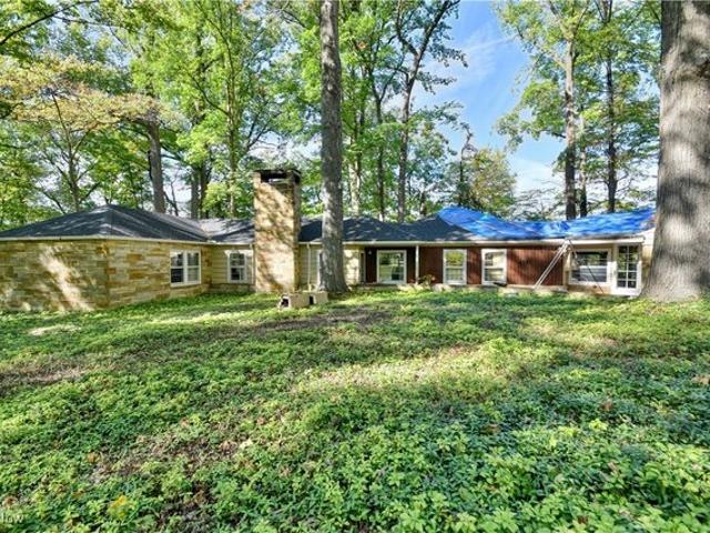 2531 Timberline Dr, Willoughby, OH 44094