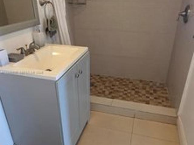 2531 Whale Harbor Ln, Fort Lauderdale, FL 33312