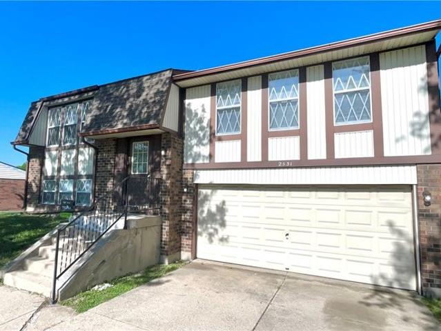 2531 Windsor Village Dr, Miami Township, OH 45342