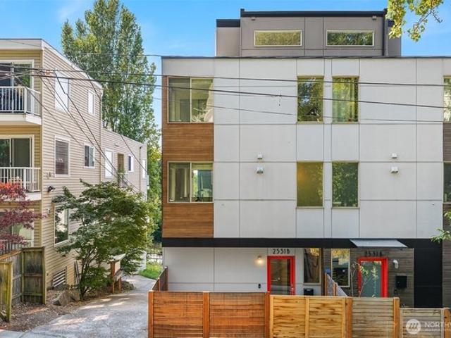 2531 13th Ave S Unit B, Seattle, WA 98144