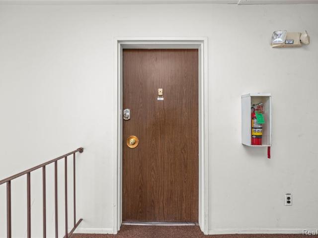 25325 Shiawassee Circle # 203