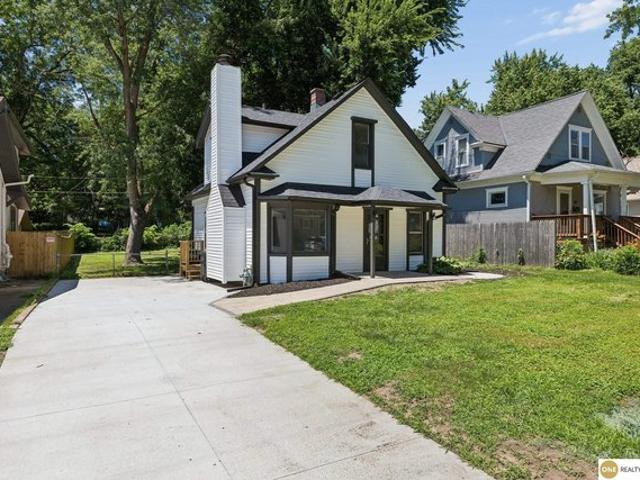 2532 N 65th Ave, Omaha, NE 68104