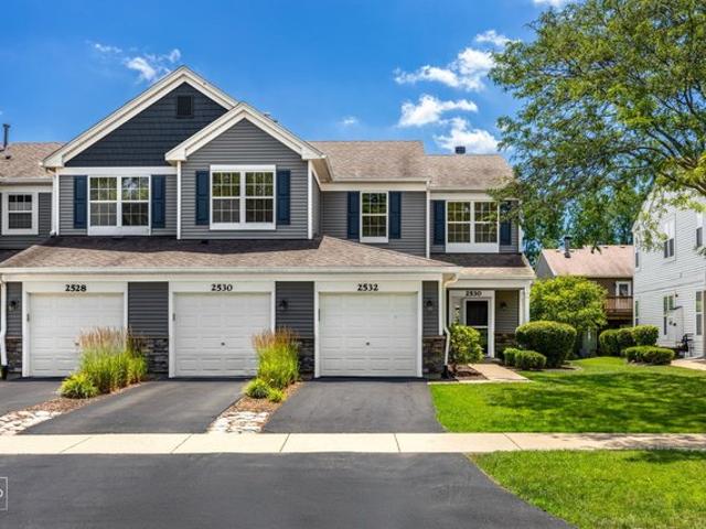 2532 Golf Ridge Cir, Naperville, IL 60563