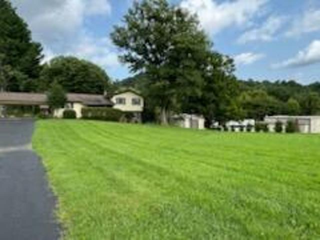 2532 Hwy 70 E