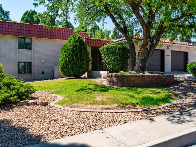2532 Harold Place NE