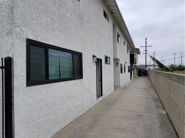2532 Hauser Blvd, Los Angeles, CA 90016