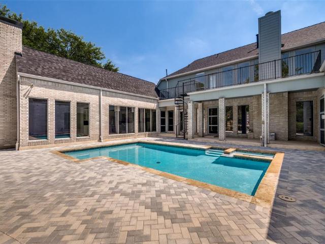 2532 Pelican Bay Drive