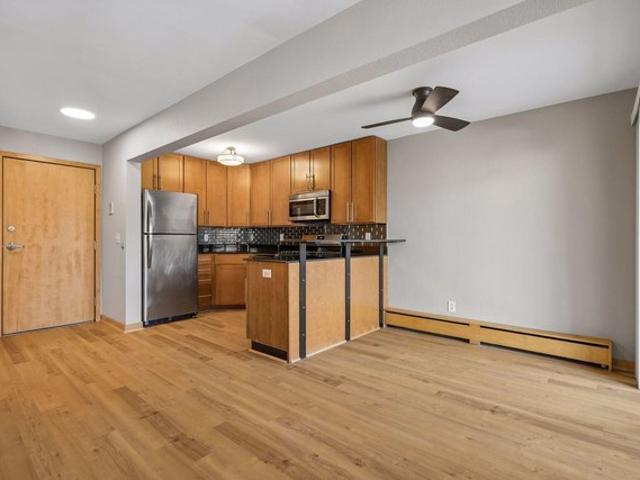 2532 1st Ave S Apt 208, Minneapolis, MN 55404