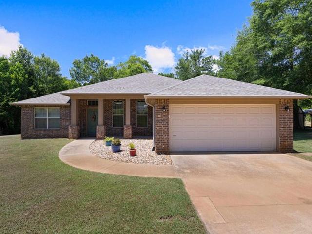 25337 Country Club Rd, Gladewater, TX 75647