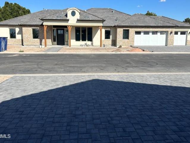 2533 N Williams St, Mesa, AZ 85203