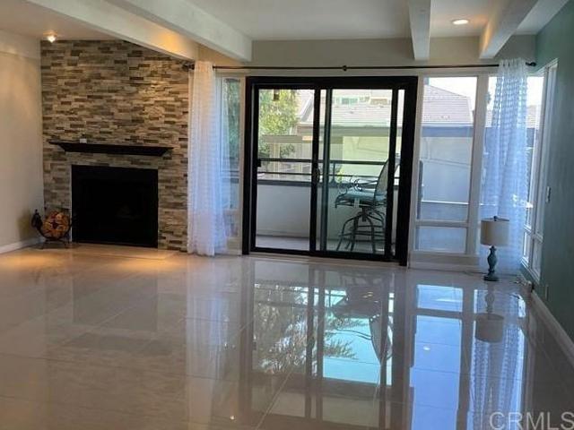 2533 Navarra Dr #A4, Carlsbad, CA 92009