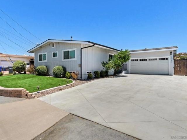 2533 Calle Tres Lomas, San Diego, CA 92139