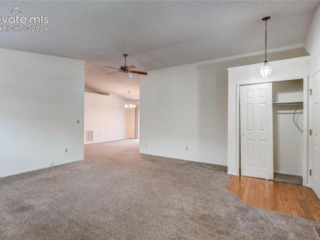 2533 Patriot Heights