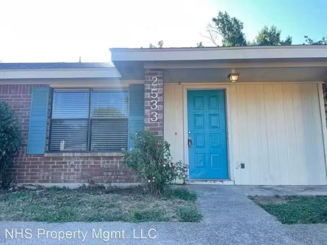 2533 Windy Pine Lane 2533 MOVE IN Ready 2 bedroom in Arling.