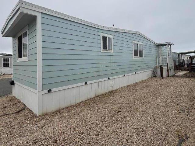 253 2nd Avenue S37
