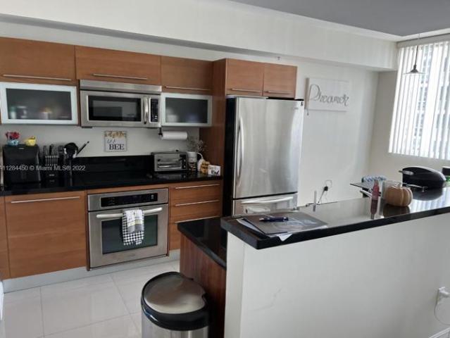 253 2nd St NE #2102, Miami, FL 33132
